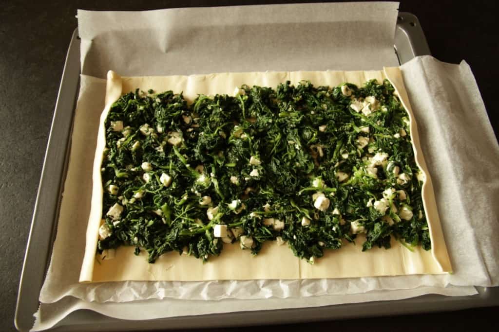 Spinat-Feta-Strudel - Living on Cookies